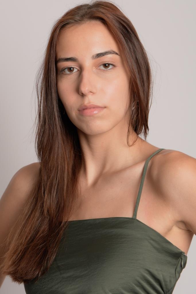 Maria Pinto – Act in Model