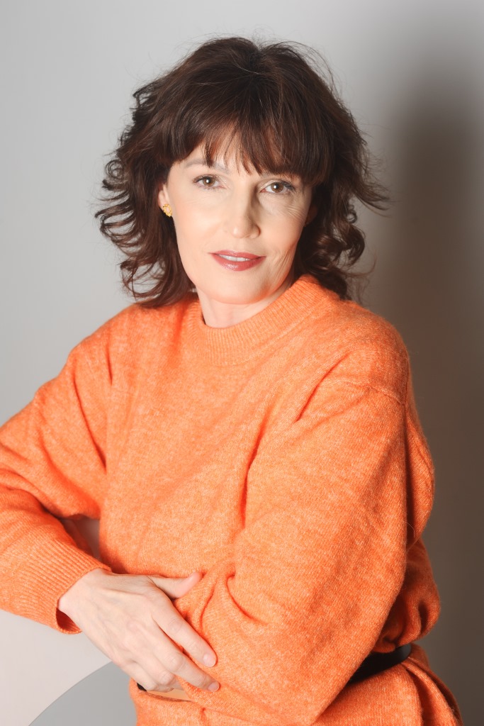 Natacha Costa – Act in Model