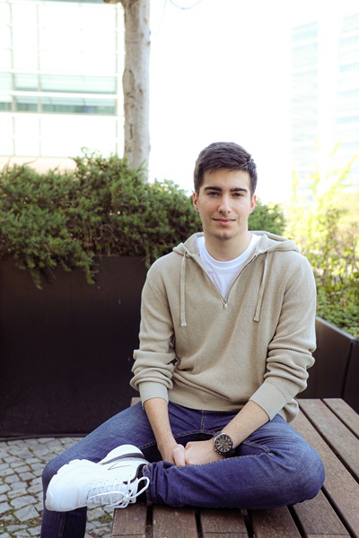 Rafael Santos – Act in Model